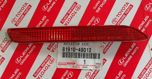 NEW GENUINE Bumper Reflector Right 8191008010 For Sienna 11 RAV4 19 ...