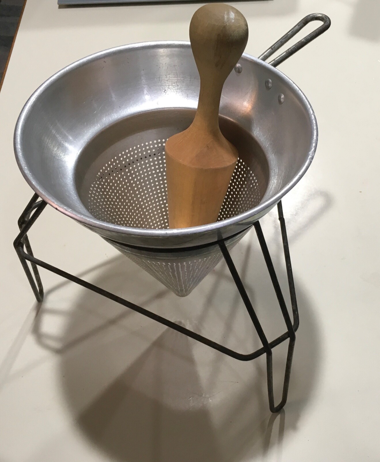 WearEver Aluminum Cone Strainer Colander Sieve Wood Pestle w/ Stand | eBay