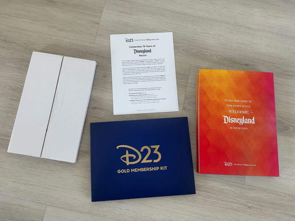 D23 Gold Member Gift 2025 Book Plaque Magnet Lorcana Card Pin Savings ...