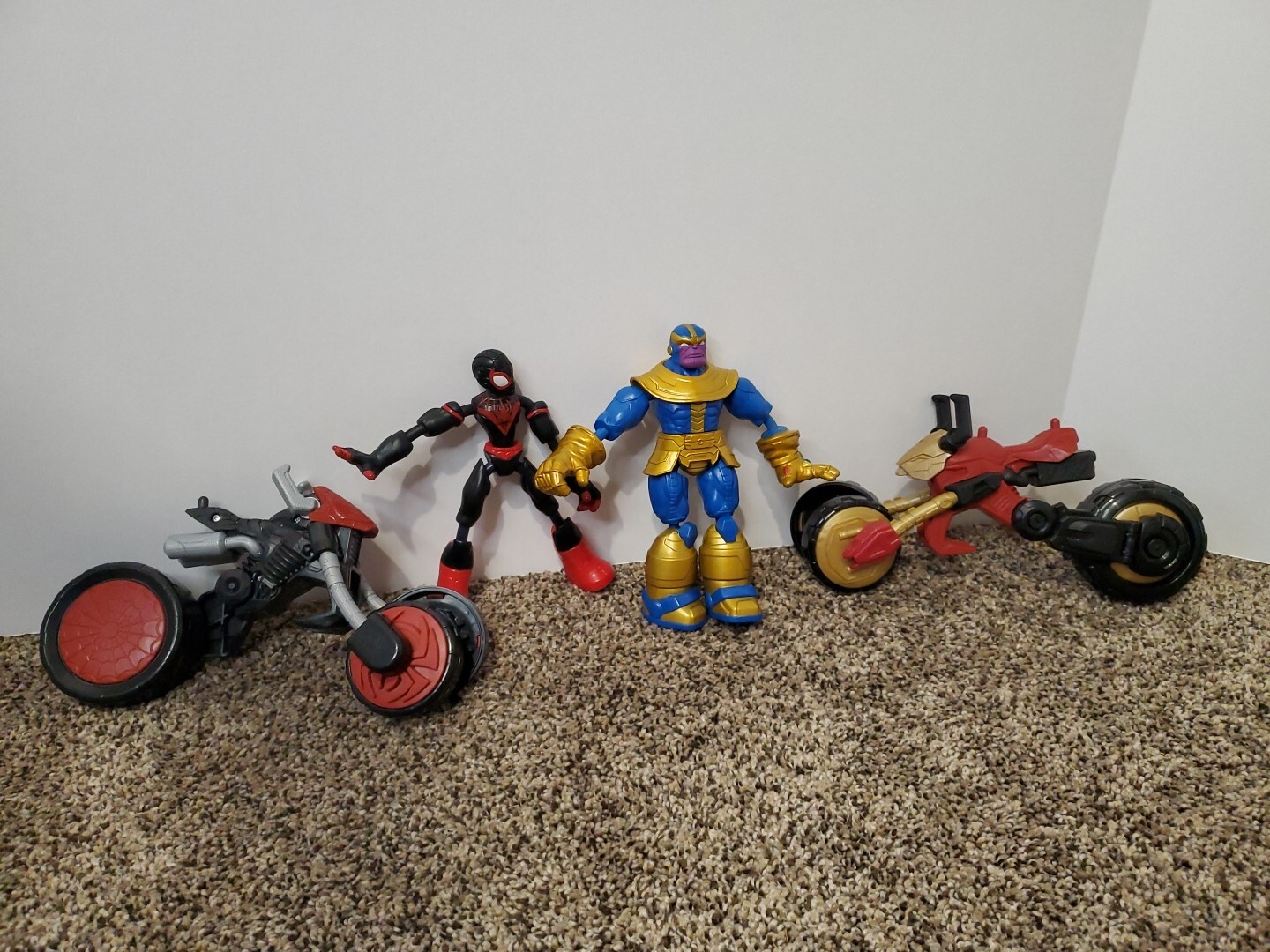 Lot Of 4 Hasbro Flex Marvel Avengers Flex Rider Action Figure. (6 ...