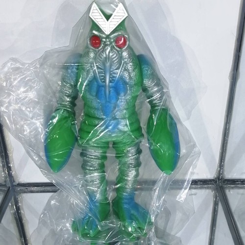 Future Models Sofubi Kazuo Umezu Ultraman Sofubi Series Baltan Alien ...
