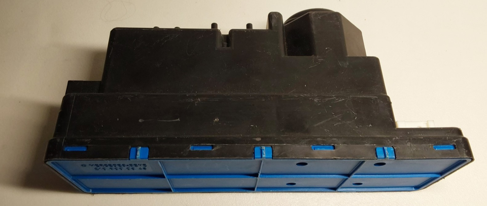 OEM Central Locking Vacuum Pump Mercedes-Benz E300 E320 E420 E430 E55 ...