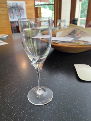 ROGASKA TANGO 7 5/8” WINE WATER GOBLET BEAUTIFUL DISCONTINUED PATTERN ...