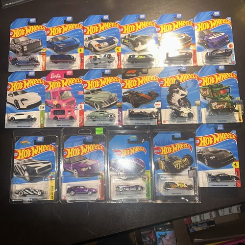 MASSIVE HOT WHEELS LOT! 4 Super Treasure Hunts, Ferrari, Reg TH, +MUCH ...