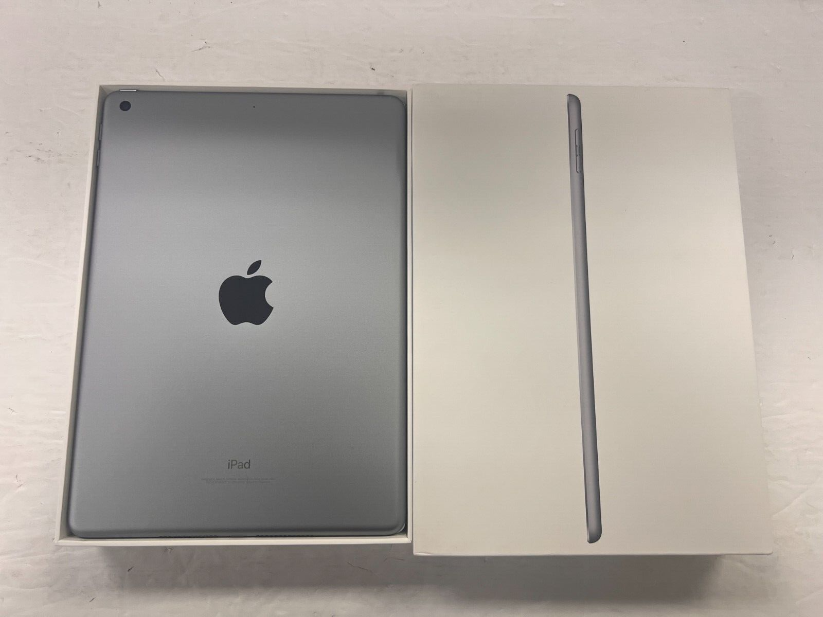 Apple iPad 5th Gen A1822 MP2F2LL/A (WiFi) 32GB Space Gray *Locked* | eBay