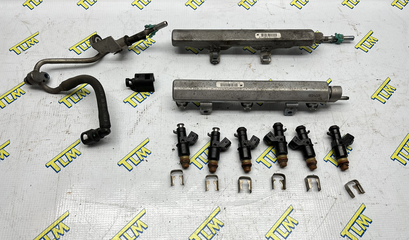 Acura TL Fuel Rail and Injectors Left & Right Pair 2007 2008 OEM BASE ...