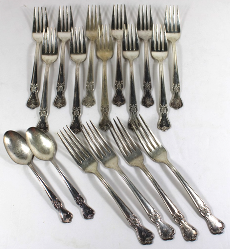 17 Pce Old Company Plate Signature Rose Monogram "C" Silverware Fork ...