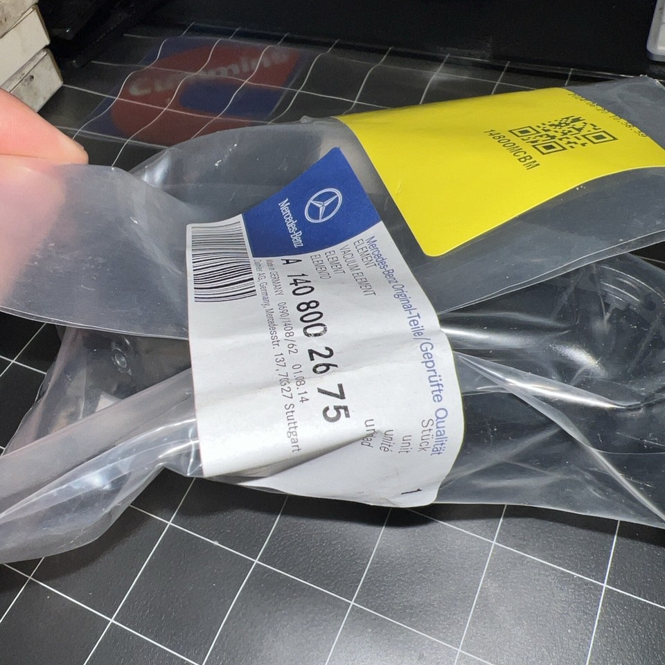 Genuine Mercedes w140 Vacuum Element trunk release handle deck lid lock ...