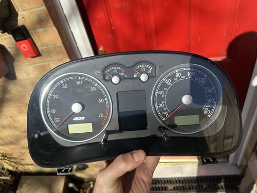 2004 Volkswagen Golf R32 MK4 3.2 V6 Genuine Speedometer Clocks Cluster ...