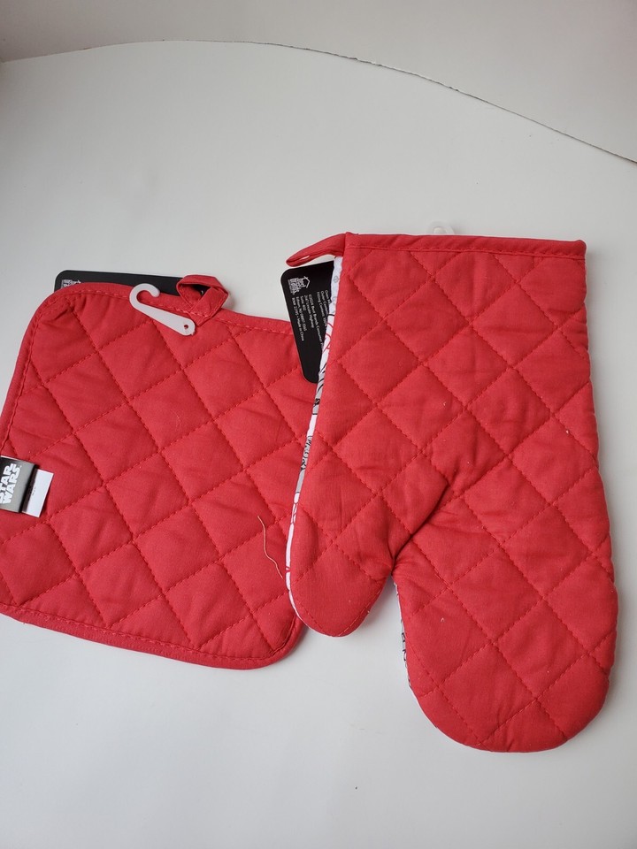 Disney Star Wars Red Oven Mitt And Pot Holder Yoda Darth Vader Nwt Gift ...