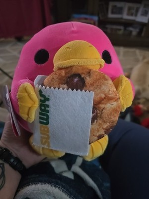 Zuru Snackles WHITNEY the Platypus with Subway Cookie 14” Plush Series ...
