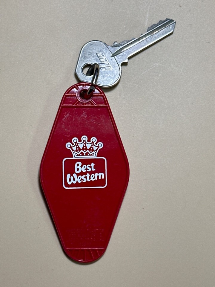 Best Western Hotel Motel Room Key Fob & Key Triangle Virginia #219 RARE ...