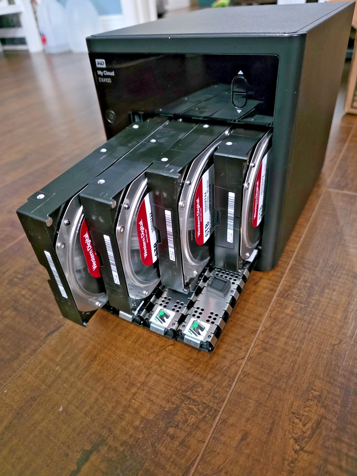 WD My Cloud Expert Series EX4100 NAS enclosure with 4x6TB (24TB) WD RED ...