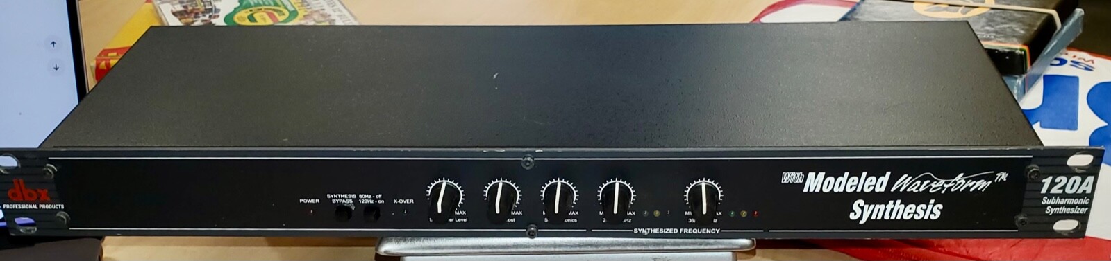dbx 120A Subharmonic Synthesizer with Professional Modeled Waveform ...