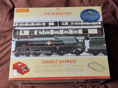Hornby OO Gauge R1038 Venice Simplon Orient Express Premier Boxed Set ...