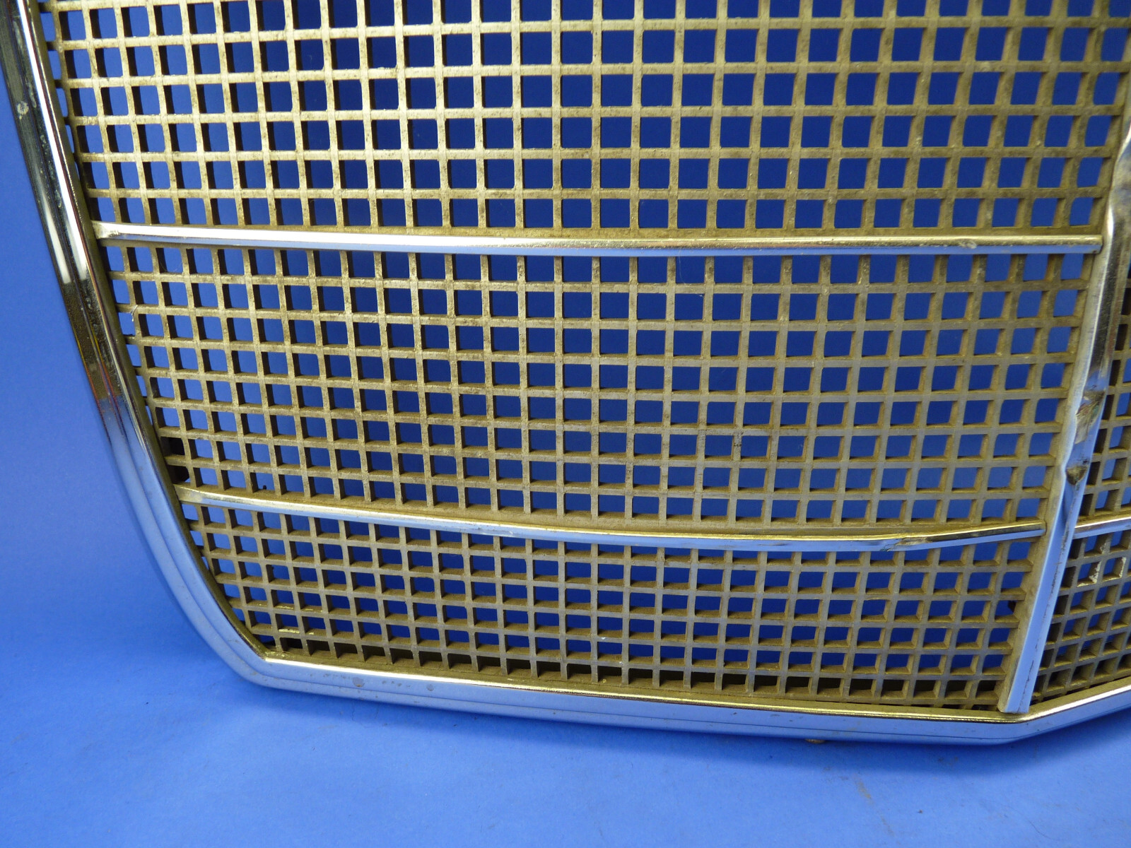 Mercedes Benz W108 W109 front grille | eBay