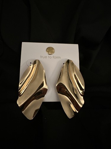 True to Form Statement Earrings Gold Tone Crinkle Wavy Oval New On Card ...