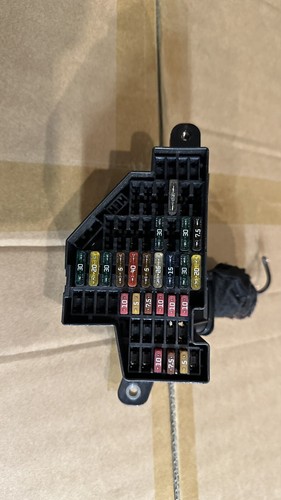 2012 2015 Volkswagen Passat Sedan Fuse Relay Junction Box Fusebox Block ...