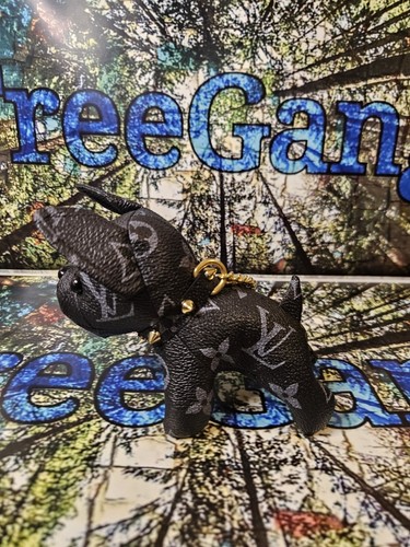 louis vuitton LV dog black charm keychain | eBay