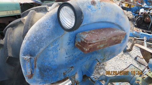 2000,3000, 2600,3600 FORD TRACTOR PAIR OF FENDERS W/ LIGHT & TOOLBOX | eBay