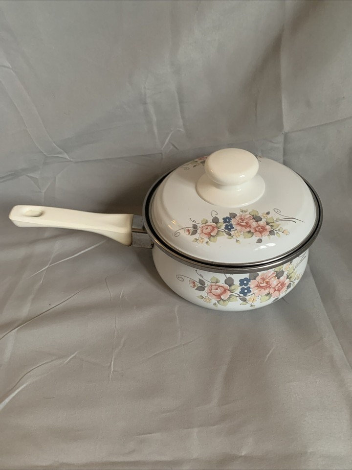 Vintage Heirloom Cookware Enamel Set W/Extra Lid Floral Pattern Flaws ...