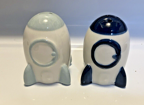 Cracker Barrel Salt and Pepper Shakers ~ Rocket Ships Spaceships ~ NWT ...