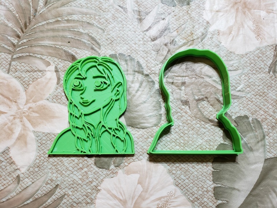 Frozen Cookie Cutter Set with Detail Impression Discs-Elsa, Anna, Olaf ...