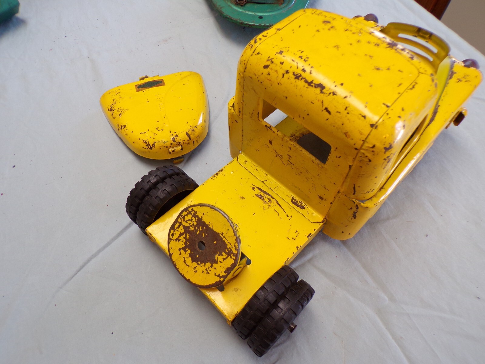 VINTAGE 50'S STRUCTO CONSTRUCTION TRUCK SET LOW BOY TRAILER, SHOVEL ...