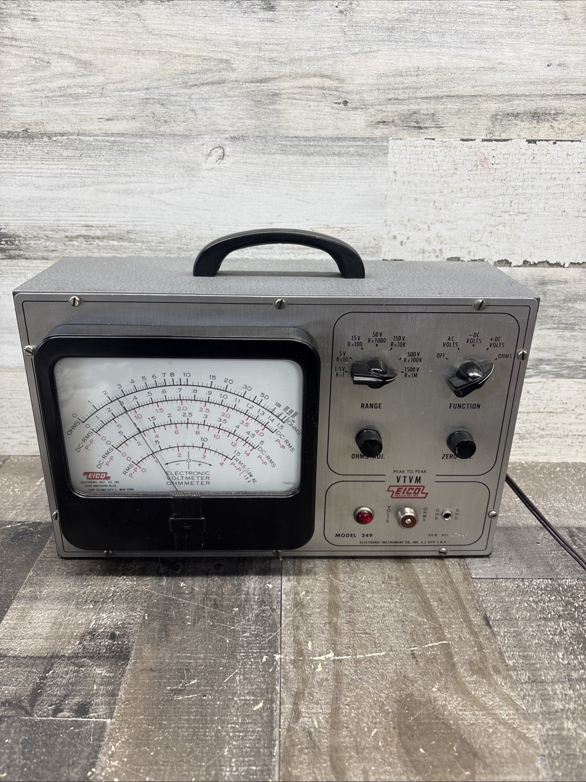 Vtg EICO VTVM Model 249 Vacuum Tube Volt Meter Ohm Meter Powers On w ...