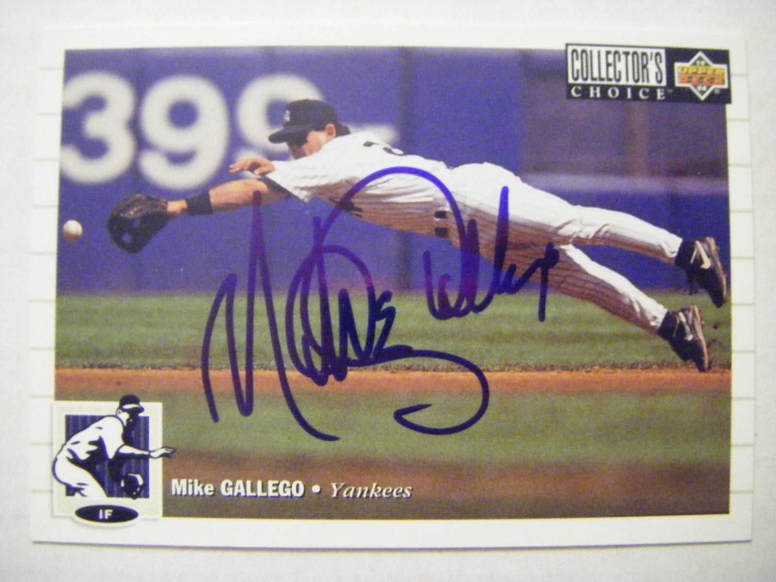 MIKE GALLEGO signed YANKEES 1994 Upper Deck Collectors Choice baseball ...