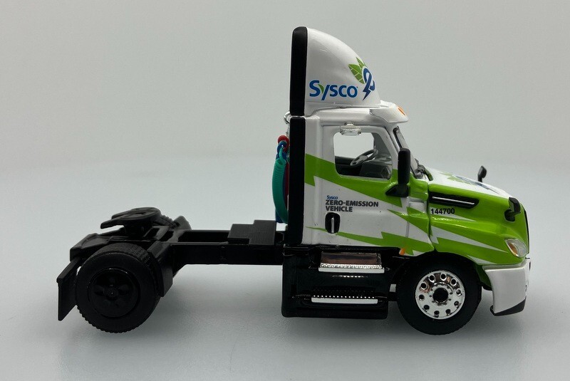 DCP by FG 1:64 eCascadia Electric Tractor w/Refrigerated Trailer: Sysco ...