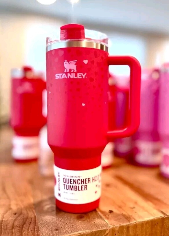 Stanley Target Exclusive Valentine’s Day 2025 Ruby Hearts 40oz Tumbler ...