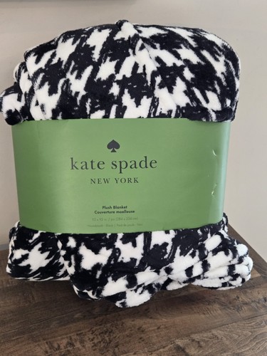 Kate Spade Black & White Houndstooth Oversized King Fleece Blanket 112 ...