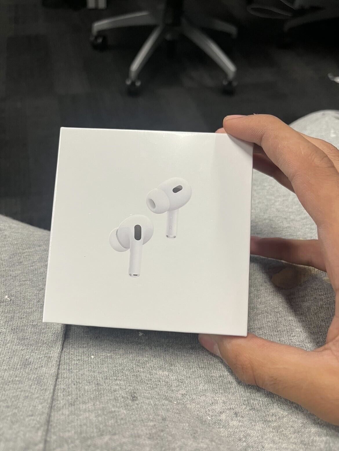 Apple AirPods Pro 2nd Generation Wireless Earbuds with MagSafe Charging ...