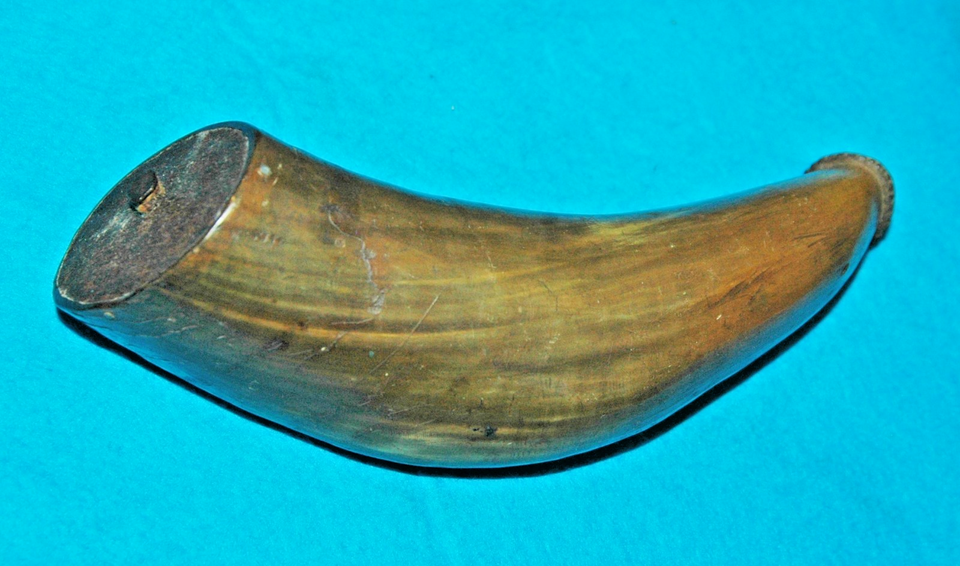 Antique 18th Century Powder Horn -Lite design of rifle & initials 'WC ...