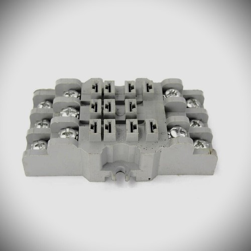 27E121 Potter & Brumfield 11 Pin Blade Relay Socket 15 Amp 300v NOS for ...