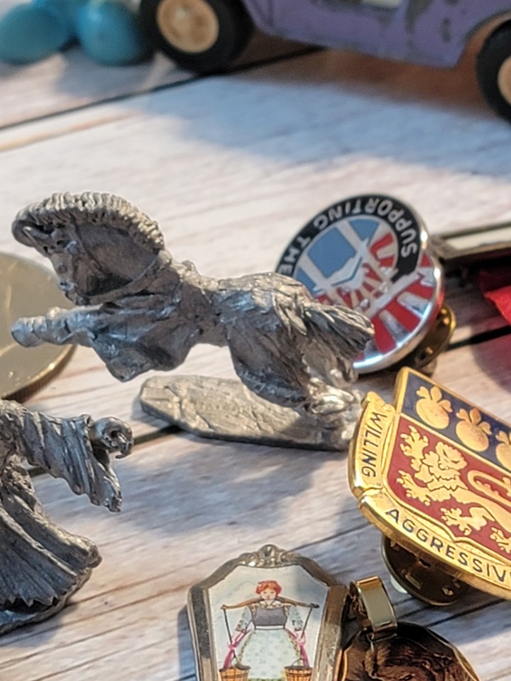 VTG Junk Drawer Estate Lot. Vintage Toys, Coins, Knife And More | eBay