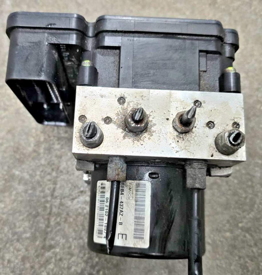 2010 2011 Mazda 3 ABS Anti Lock Brake Pump with Control Module BFB4 ...