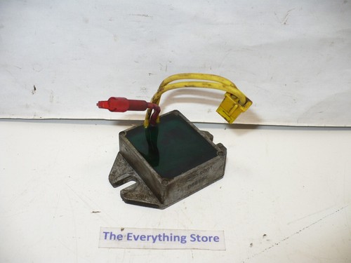 BRIGGS AND STRATTON ENGINE VOLTAGE REGULATOR #797375 USED FREE SHIPPING ...