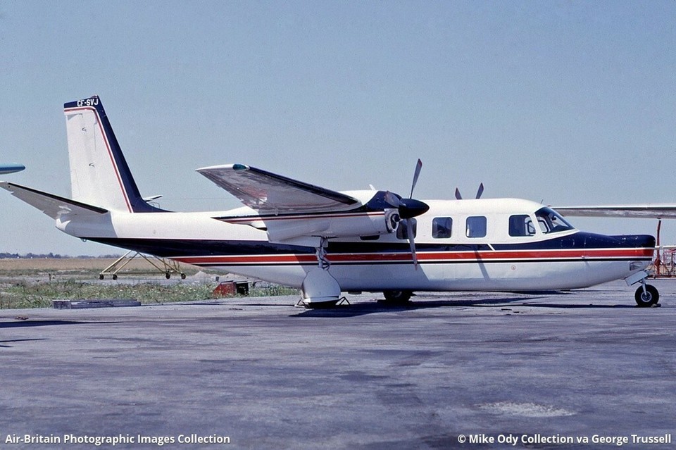 Aero Commander 680T Turbo Commander Airplane Desk Wood Model Small New ...