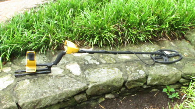 Metal Detector Stand | Universal Mounting | Folding Legs | 12-15" | 5/8 ...