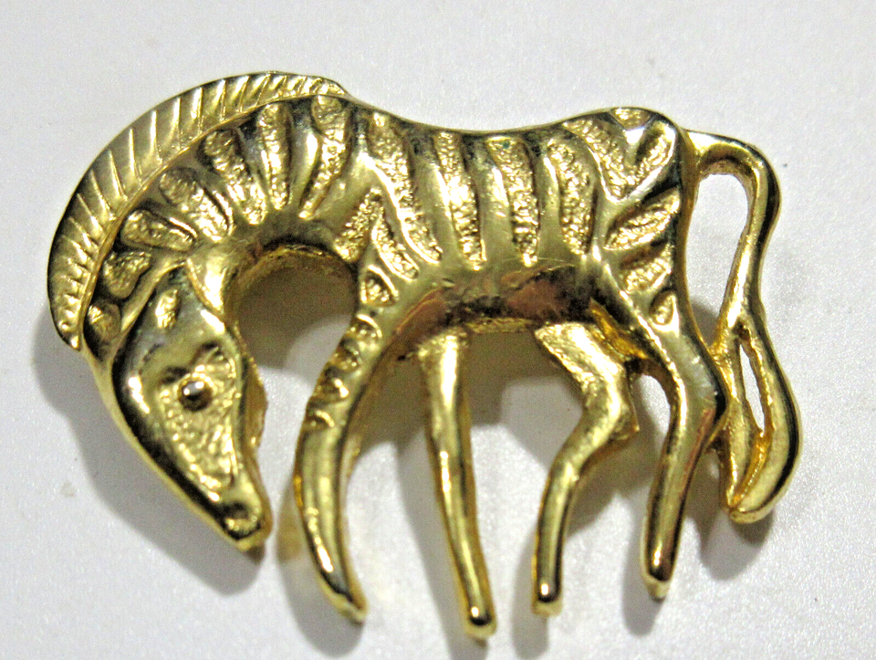 Vtg UNUSUAL ZEBRA JUNGLE animal Brooch Pin gold tone metal textured ...