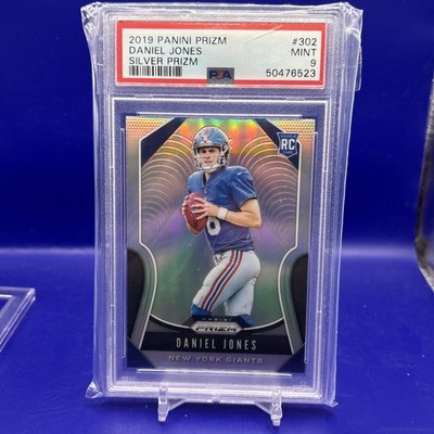 2019 Panini Prizm DANIEL JONES ROOKIE SILVER PRIZM RC #302 PSA 9 **READ ...