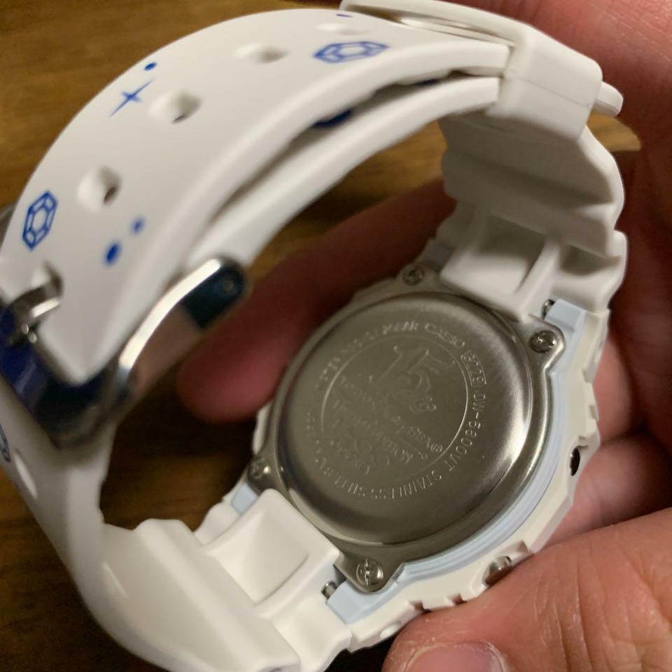 casio G-shock Tokyo Disney Sea 15th Anniversary DW-5600 Mickey white ...