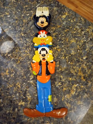 Vintage Walt Disney World Back Scratcher Mickey Mouse Donald Duck Goofy ...