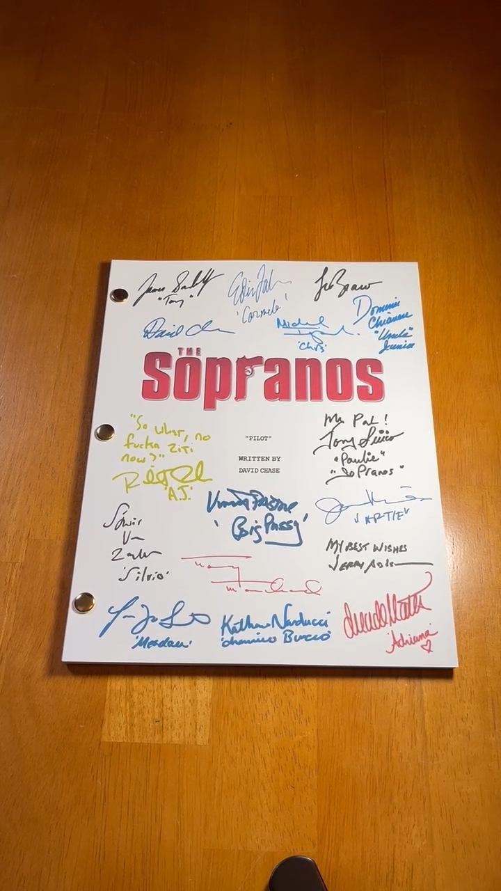 The Sopranos Pilot Script Signed- Autograph Reprints- Tony Soprano- 70 ...