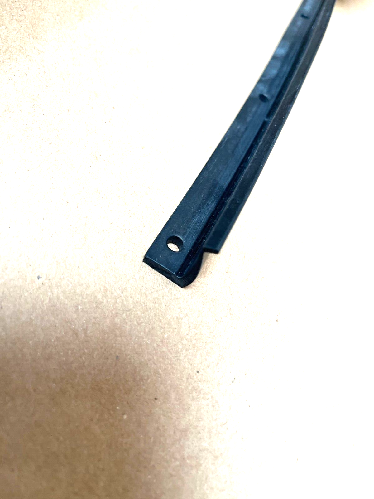 Land Rover Defender 90, 110, Front Lower Door Sill Seal Set MWC6130 ...