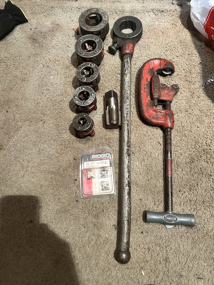 RIDGID 36475 Exposed Ratchet Threader Sets 1/4 To 2” + Extra Heads ...