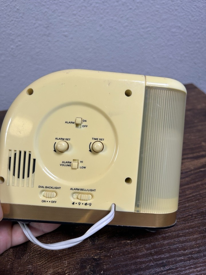 Westclox Big Ben Moon Beam Clock Yellow Model 43000 Keeps Good Time No ...