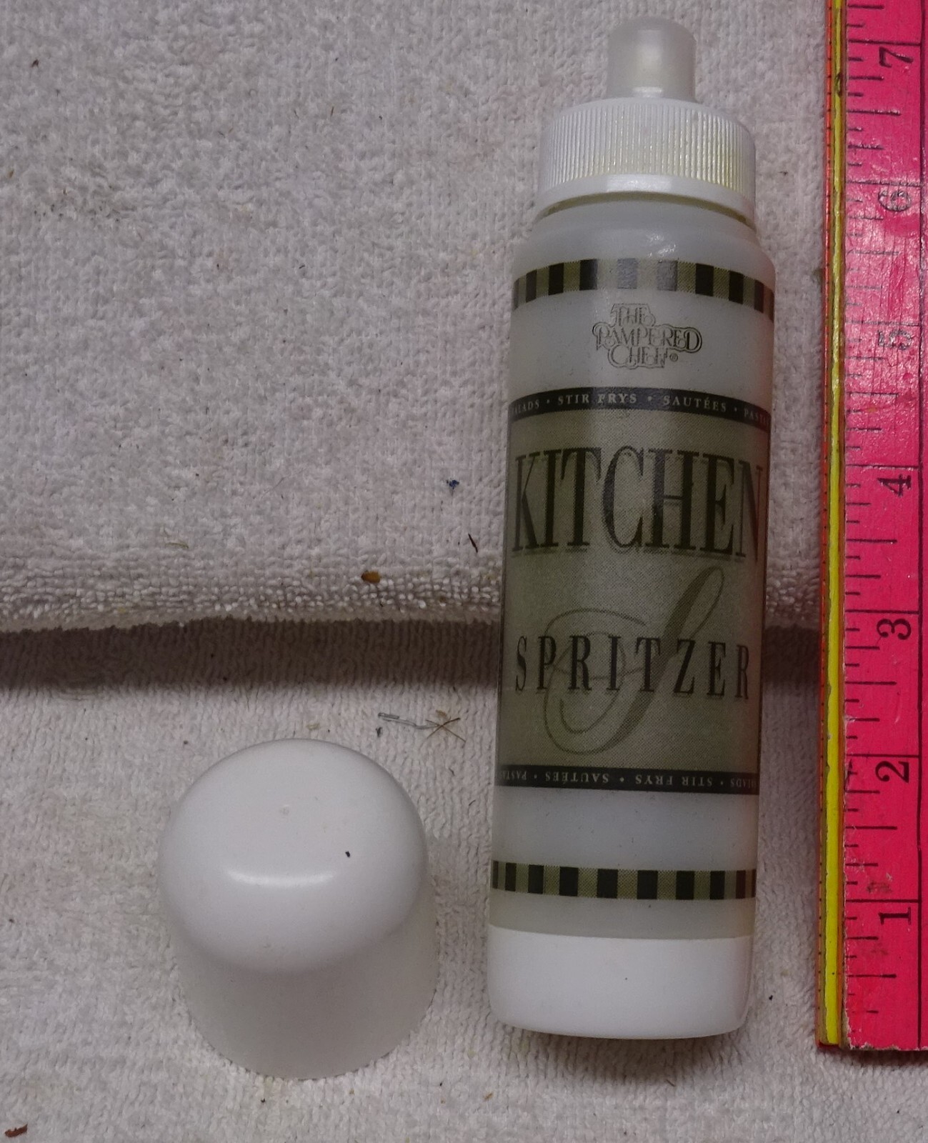 ** PAMPERED CHEF - KITCHEN SPRITZER BOTTLE - NICE addition to your ...